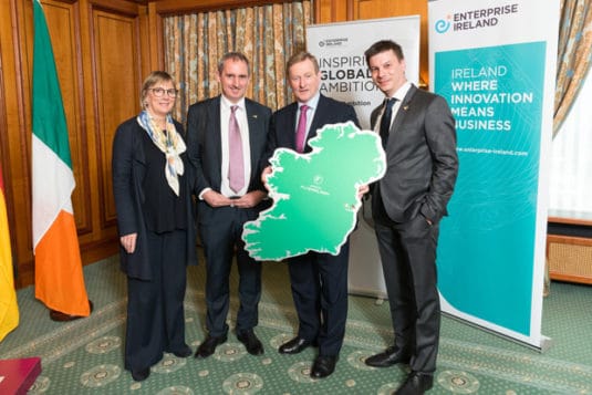 Flyeralarm nimmt an Wirtschaftsgesprächen mit Irlands Premierminister ...