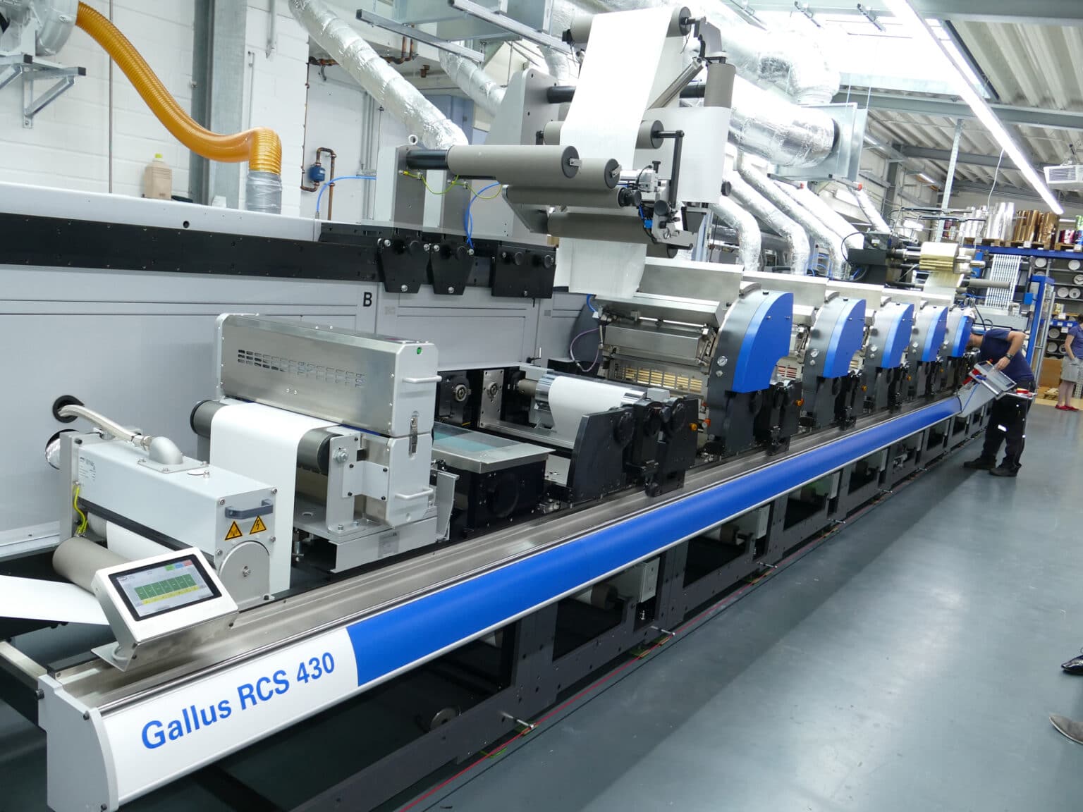 Zwei neue Gallus RCS 430 für die Haftetiketten-Produktion bei Wolf ...