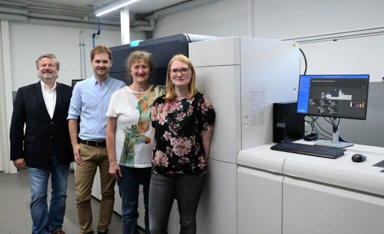 Kip ergänzt Maschinenpark um eine Xerox Iridesse › Print.de