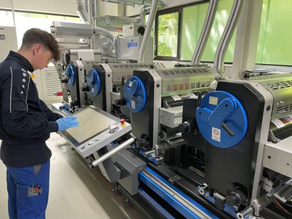 Schreiner Group stattet Azubi-Werkstatt mit Gallus Labelmaster aus ...