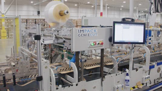 Inline-Lösung zum Fenstereinkleben von Impack Packaging › Print.de