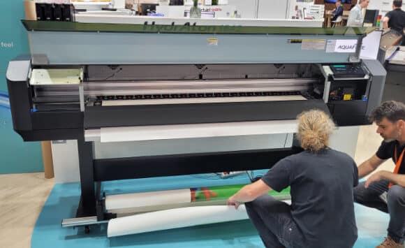 Technologie-Wunder: Mutoh HydrAton und Fujifilm Acuity Triton für den wasserbasierten digitalen ...