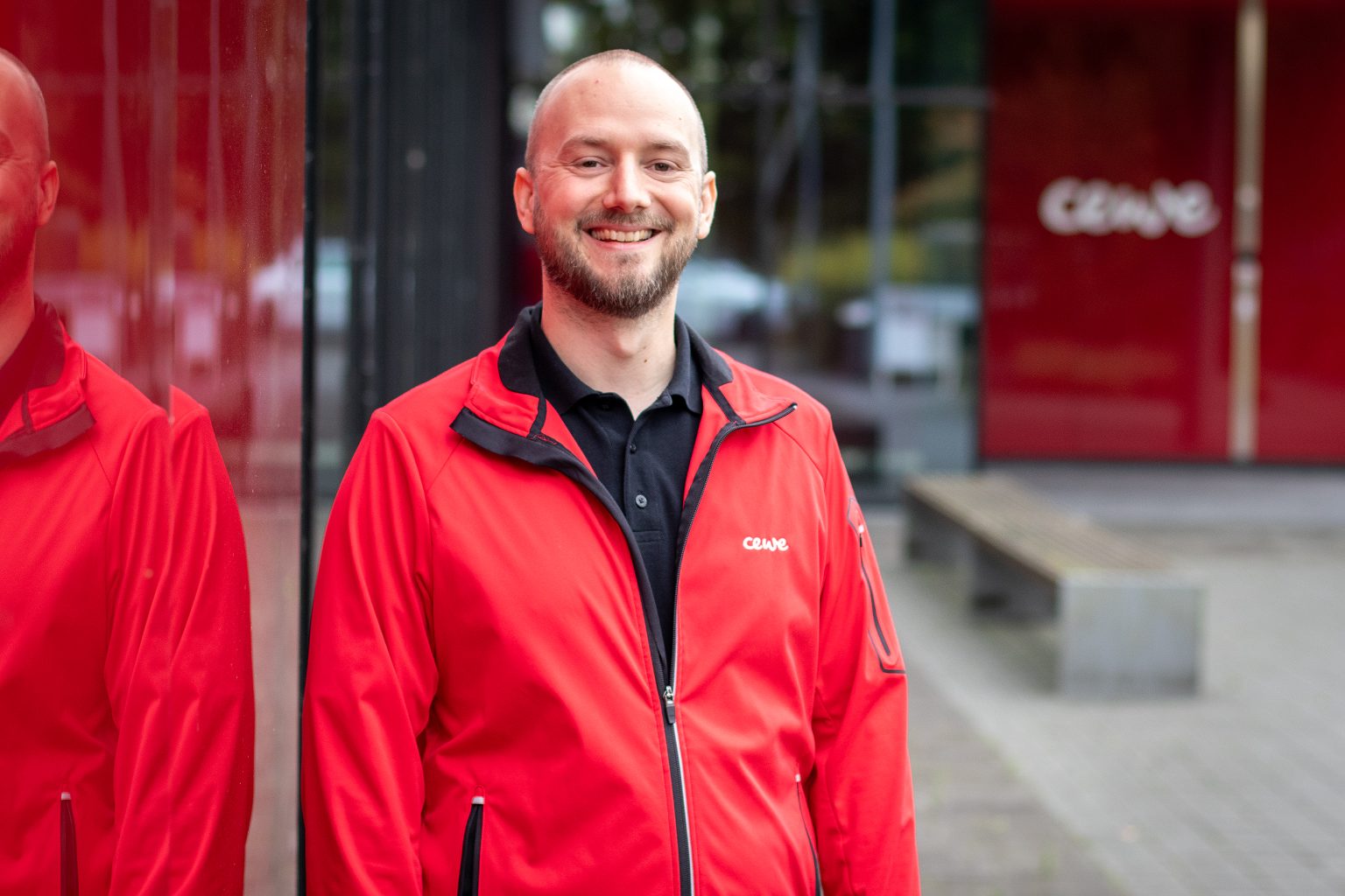 Cewe setzt im Großformatdruck auf swissQprint und Nachhaltigkeit › Print.de